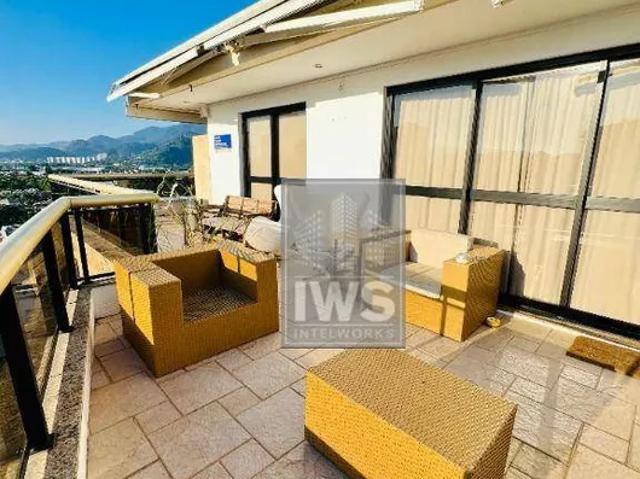 Cobertura com 4 Quartos e 4 banheiros à Venda, 255 m² por R$ 4.900.000
