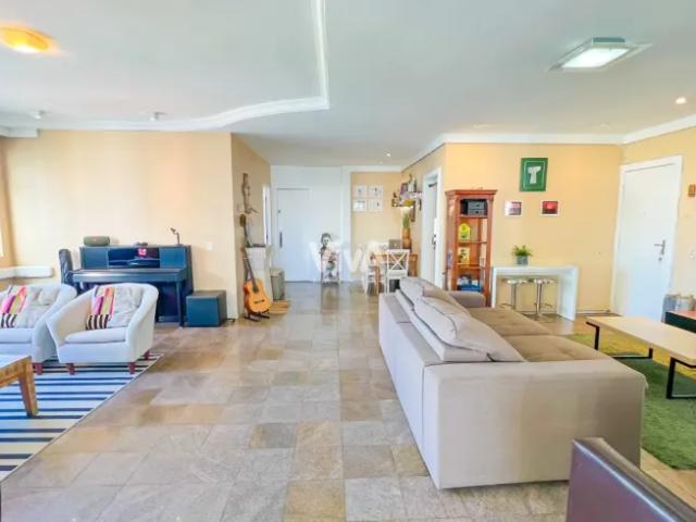 Cobertura com 4 Quartos e 5 banheiros à Venda, 271 m² por R$ 1.150.000