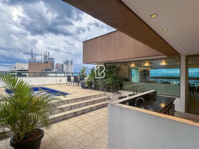 Cobertura com 4 Quartos e 5 banheiros à Venda, 420 m² por R$ 5.800.000