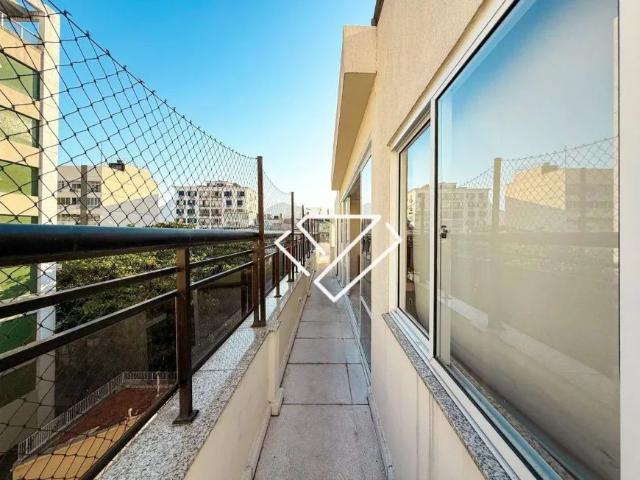 Cobertura com 4 Quartos para venda ou aluguel, 324m² Lagoa
