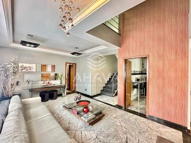 Cobertura com 4 Quartos sendo 1 suíte à Venda, 234m², Santa Rosa, próximo à Avenida Sebastião de Bri