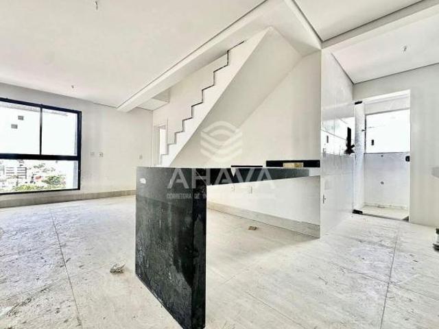 Cobertura com 4 Quartos sendo 2 Suítes à Venda, 138m², 2 Vagas, Bairro Itapoã