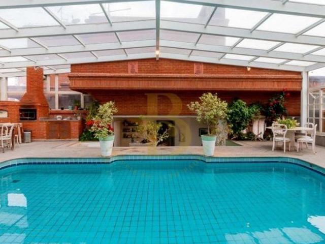 Cobertura com 580 m², 4 quartos sendo 4 suítes à venda no bairro Higienópolis
