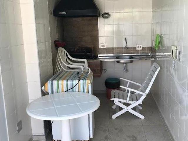Cobertura com 5 dormitórios à venda, 250 m² por R$ 1.000.000,00 E