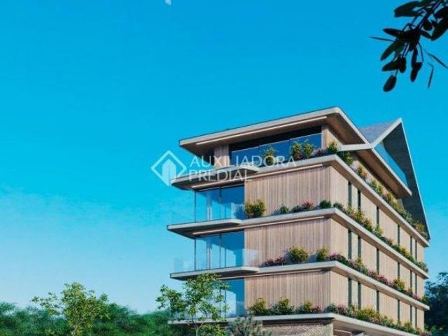 Cobertura com 5 suites e 4 vagas de garagem no UNO em Gramado próximo Mini Mundo, fica pronto em 202
