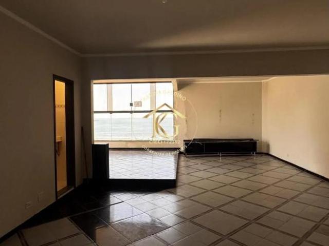Cobertura canto do forte Praia Grande 3 dormitórios 1 suíte com QUINTAL
