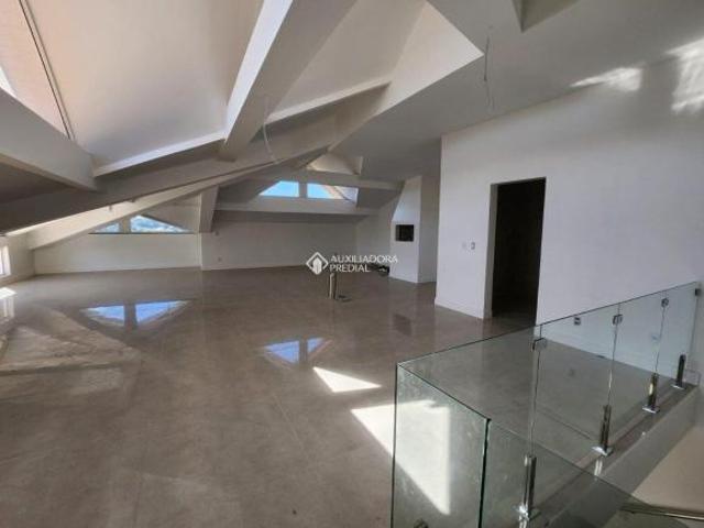 COBERTURA CENTRO DE CANELA 3 QUARTOS