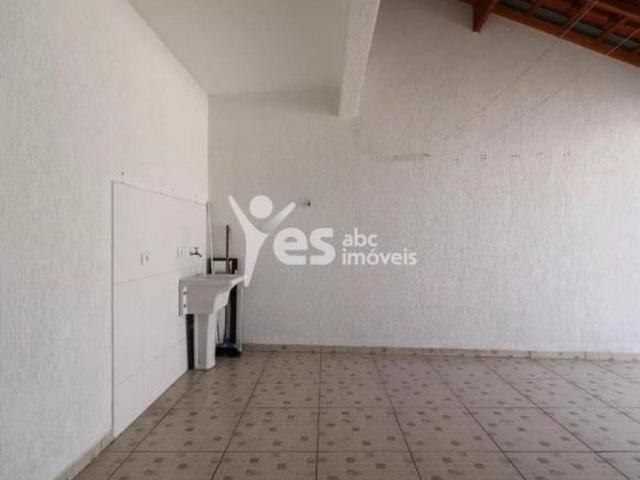 Cobertura Charmosa com Terraço Privativo e Planejados na Vila Valparaíso – 97,76