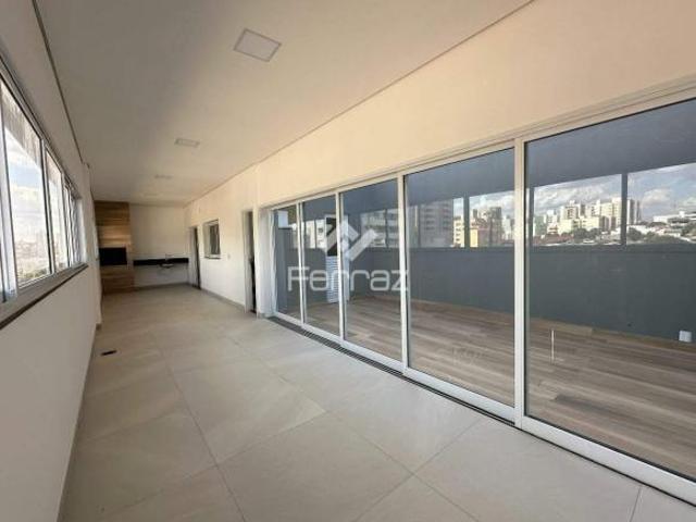 Cobertura à venda, 4 quartos, 2 suítes, 2 vagas, Copacabana Uberlândia/MG