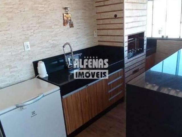 Cobertura à venda 4 quartos no Bairro JARDIM RIACHO DAS PEDRAS