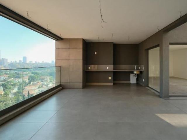 Cobertura à Venda 520m² 4 Suítes, 3 Vagas por R$ 17.650.000,00 Consolação São