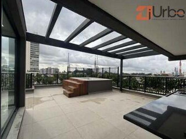 Cobertura à venda 222m², 3 suítes próximo ao Allianz Parque