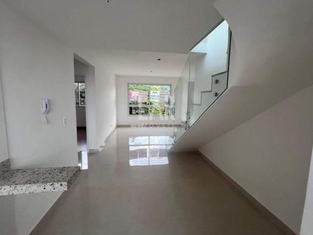 Cobertura à venda, 2 quartos, 1 suíte, 2 vagas, Santa Efigênia Belo Horizonte/MG