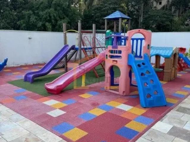 COBERTURA À VENDA, 3 dormitórios, sendo 1 suíte, 2 vagas de garagem. 130m². Área de lazer completa