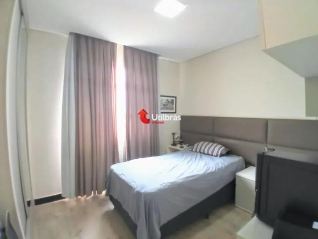 Cobertura à venda, 3 quartos, 1 suíte, 1 vaga, Sagrada Família Belo Horizonte/MG