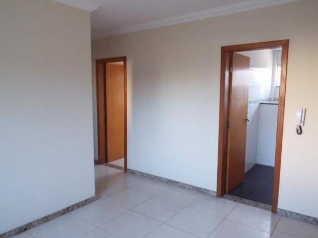 Cobertura à venda, 3 quartos, 1 suíte, 1 vaga, Santa Mônica Belo Horizonte/MG