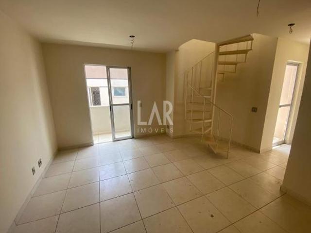 Cobertura à venda, 3 quartos, 1 suíte, 2 vagas, Sagrada Família Belo Horizonte/MG