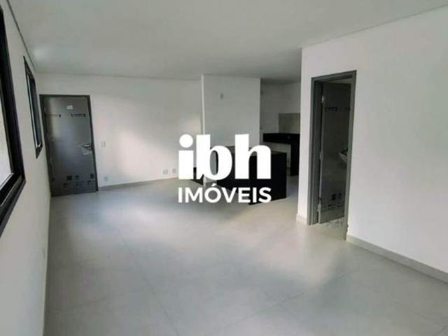 Cobertura à venda, 3 suítes, 2 vagas, 197m² Prado