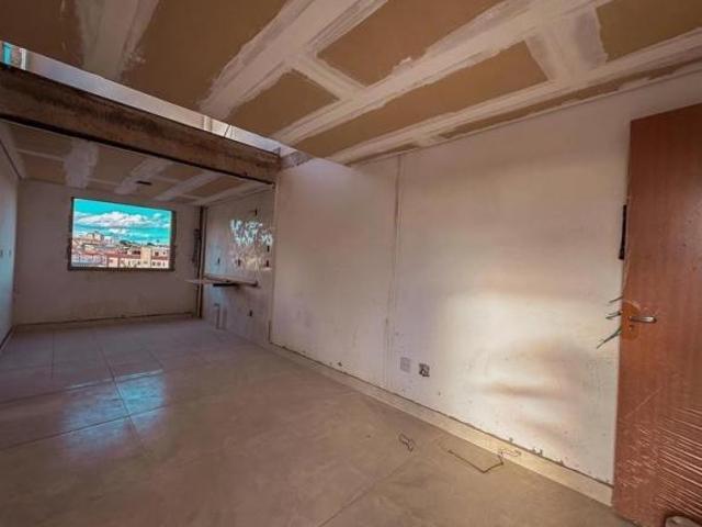 COBERTURA Á VENDA | BAIRRO ARVOREDO 1 | 110M² | 02 QUARTOS