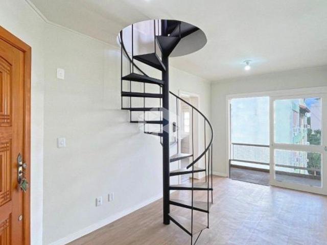 Cobertura à venda com 3 dormitórios e 138 m² no bairro Vila Nova