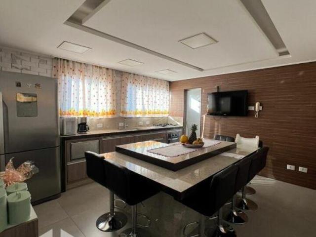 Cobertura à venda com 3 quartos, 1 suíte, 4 vagas, 190m² Água Rasa