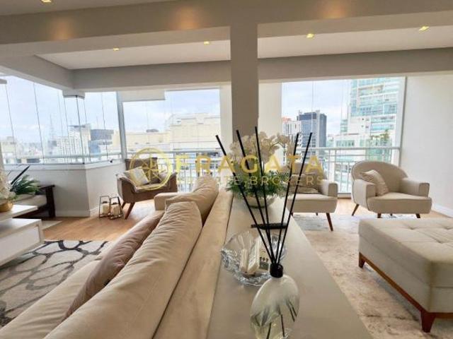 Cobertura à venda com 160m² 3 quartos sendo 1 suíte e 2 vagas Bela Vista/SP