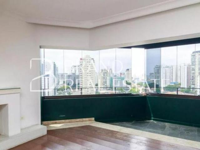 Cobertura à venda com 219m², 4 quartos e 3 vagas, terraço com piscina!