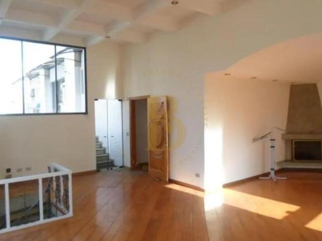 Cobertura à venda com 230 m² e 4 quartos em Moema