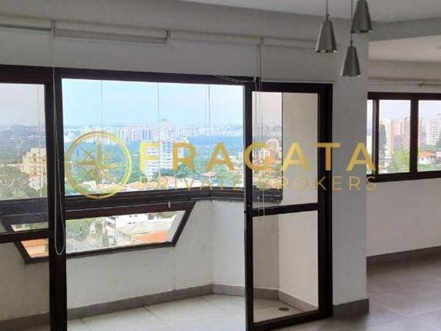 Cobertura à venda com 245 m² 4 quartos sendo 1 suíte e 3 vagas Sumarezinho/SP