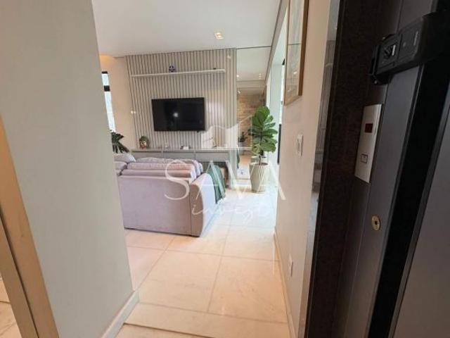 Cobertura à venda com 252,01 m² no Sion