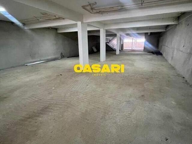 Cobertura à venda com 2 dormitórios e 2 vagas na Vila Eldízia – Santo André/SP
