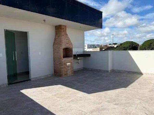 Cobertura à Venda com 2 Quartos e 2 Vagas – 88,89m² – Rio Branco R$ 399.000,00