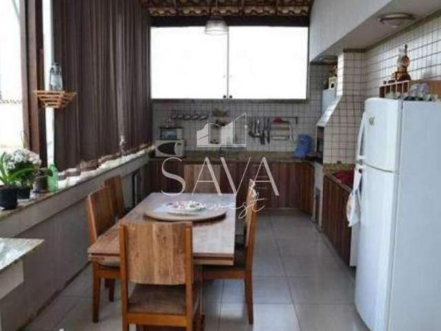 Cobertura à venda com 300 m² no Grajaú