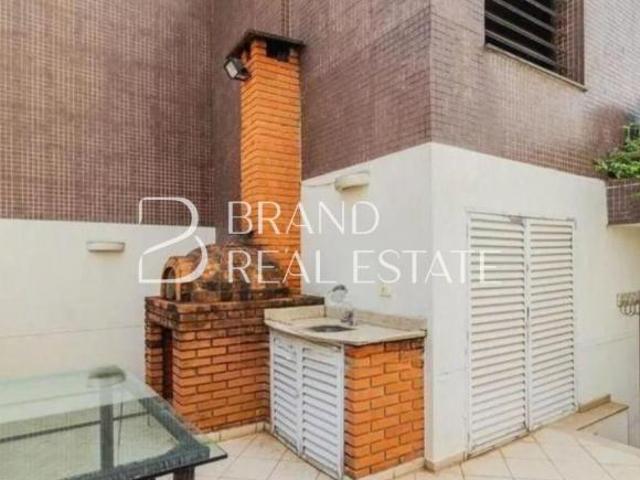 Cobertura à venda com 345m², 3 quartos e 3 vagas em Moema