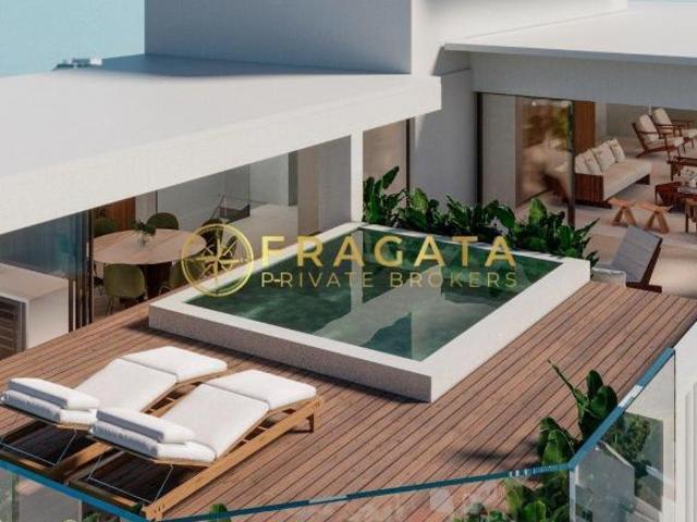 Cobertura á venda com 377m², 4 suítes e 5 vagas com lazer completo, no Jardim Paulista SP