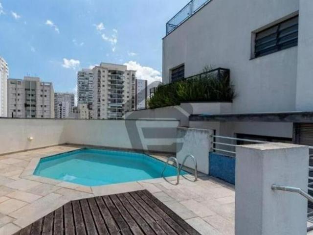 Cobertura à Venda com 4 Dormitórios no Brooklin