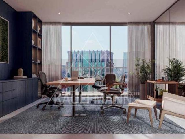 Cobertura à Venda com 4 quartos sendo 4 Suítes 6 Vagas 418m² de Área Útil