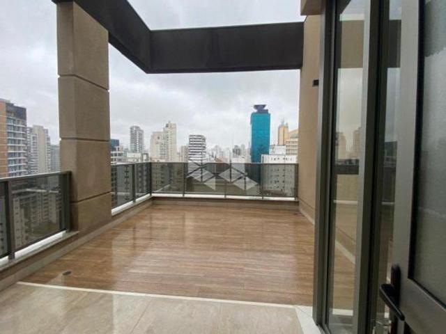 Cobertura á venda com 4 suítes,7 banheiros,4 vagas de garagem, 1 depósito, 314m² Moema Pássar