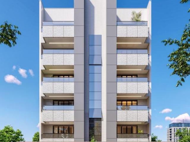 COBERTURA Á VENDA COM ÓTIMA LOCALIZAÇÃO NO BAIRRO IGUAÇU