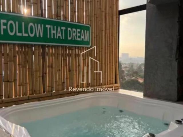Cobertura à venda em Vila Suzana, São Paulo SP: 1 quarto, 1 suíte, 2 salas, 2 ba
