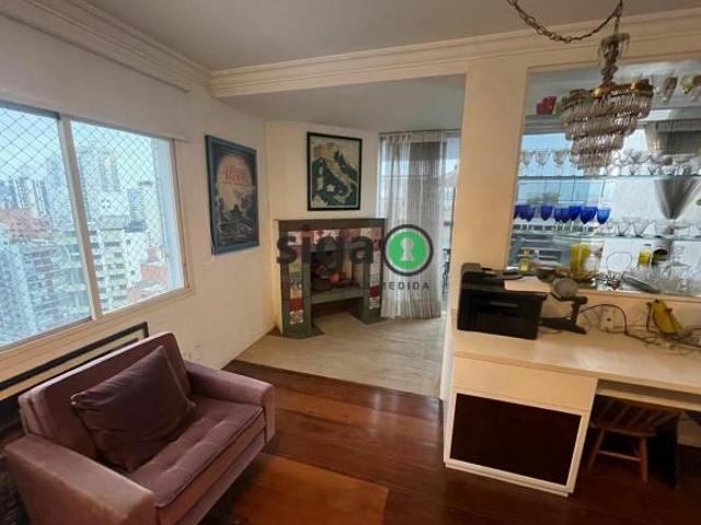 Cobertura á Venda em Campo Belo 300m², 4 quartos, 3 vagas