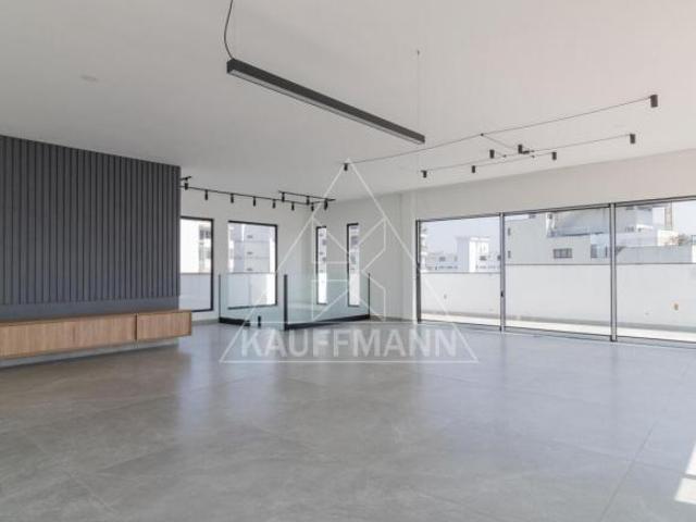 Cobertura à Venda em Higienópolis 4 Dormitórios, 4 Suítes, 3 Vagas 632m²