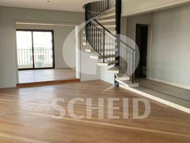 Cobertura à venda em Moema, 465 m², 4 suítes, piscina, churrasqueira, 4 vagas, aceita pet, Moema