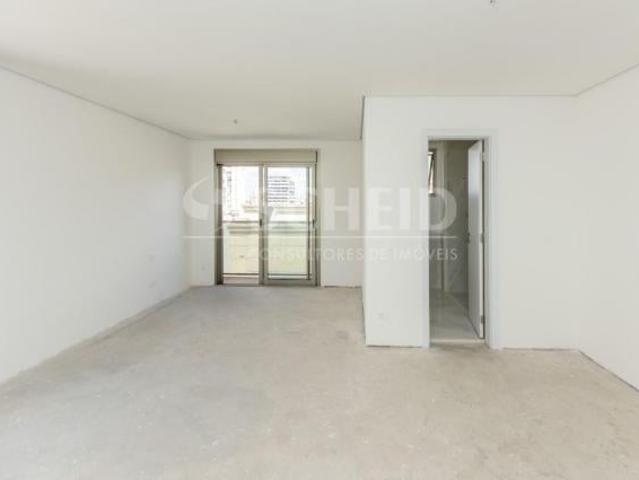 Cobertura á Venda em Moema com 397m², 4 quartos sendo 4 suítes, 4 vagas