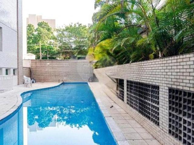 Cobertura à Venda em Pinheiros