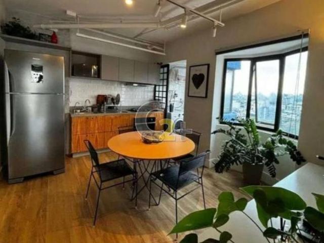 Cobertura à venda em Pinheiros com 1 suite e 1 vaga
