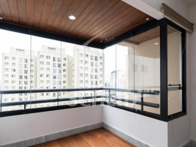 Cobertura á Venda na Vila Mariana com 184m², 3 quartos sendo 1 suíte, 2 vagas