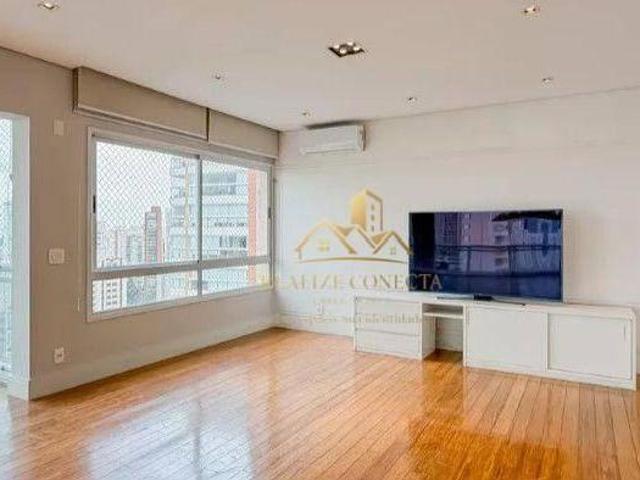 Cobertura à venda na Vila Mariana com 4 quartos, sendo 3 suítes + 4 vagas e lazer