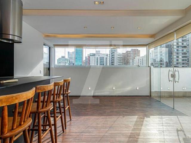 Cobertura à venda na Vila Nova Conceição. 74 m² 1 suíte 1 vaga