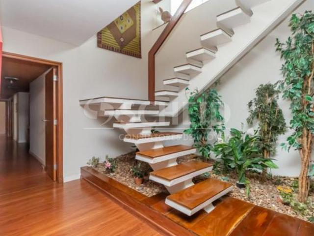 Cobertura á Venda na Higienópolis com 700m², 4 quartos sendo 4 suítes, 4 vagas